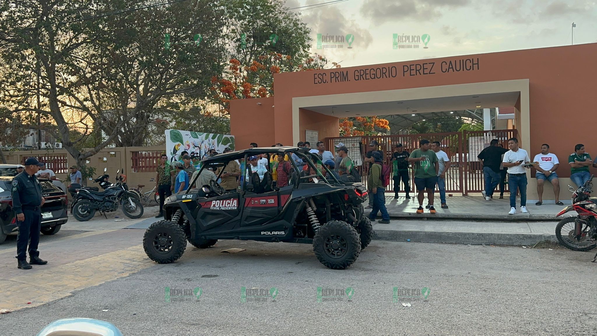 Ciudadanos piden se refuerce la seguridad en la escuela Gregorio Pérez Cauich para evitar haya ...