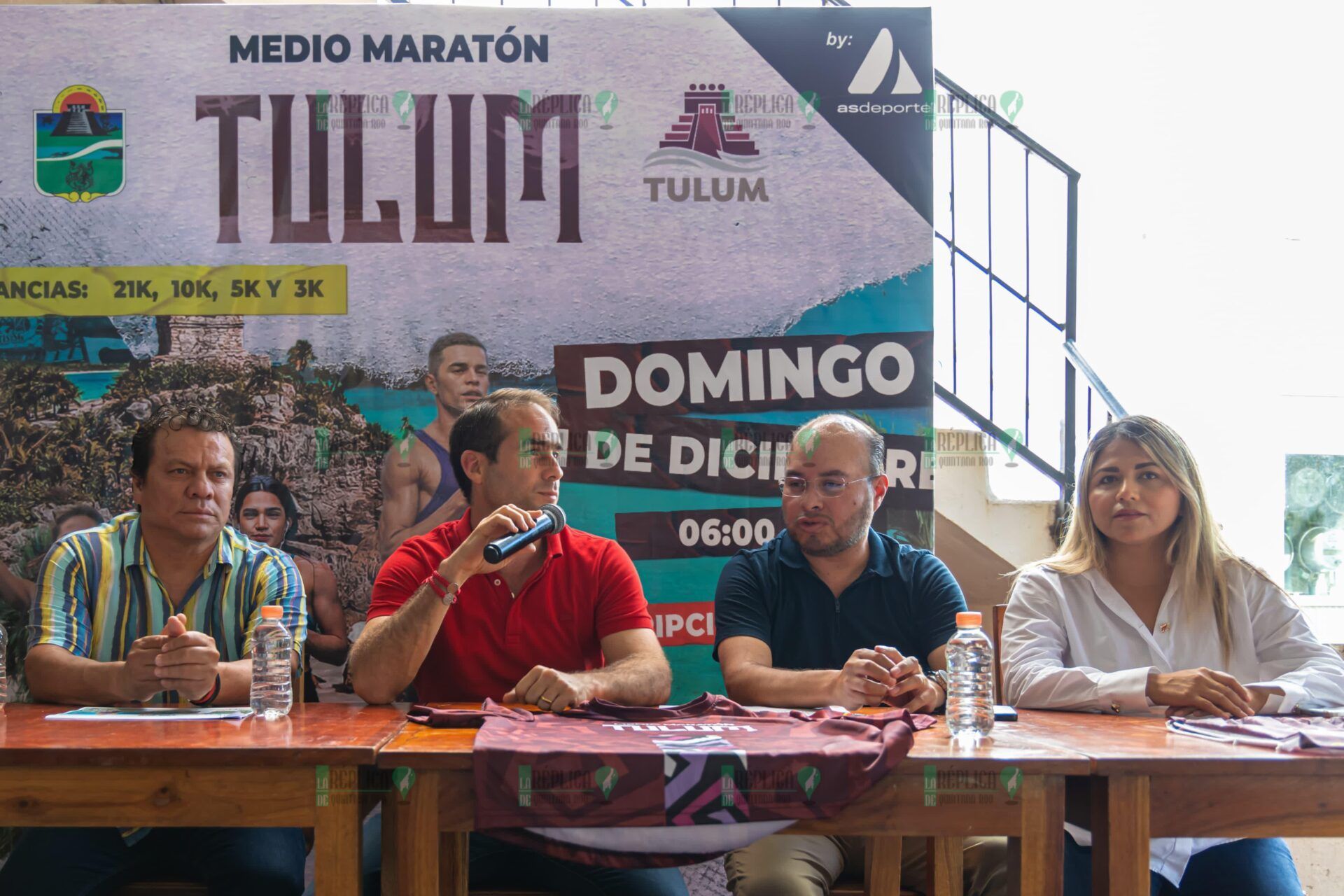 Diego Castañón presenta de manera oficial el medio maratón Tulum 2024